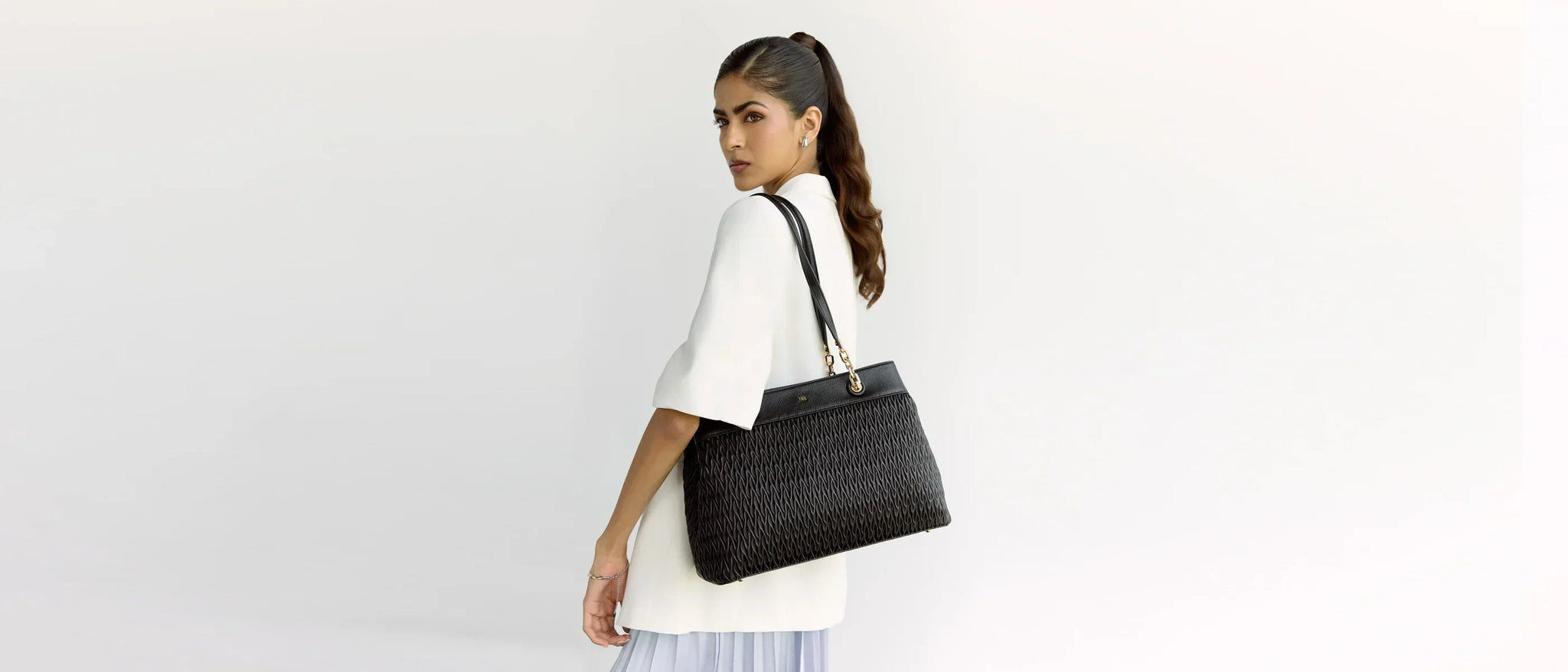 How to Style Your Hie Bella Collection Tote Bag with Different Outfits